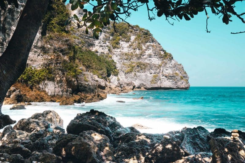 Tembeling Beach and Forest à Nusa Penida : Suivez le Guide – Coconut Story